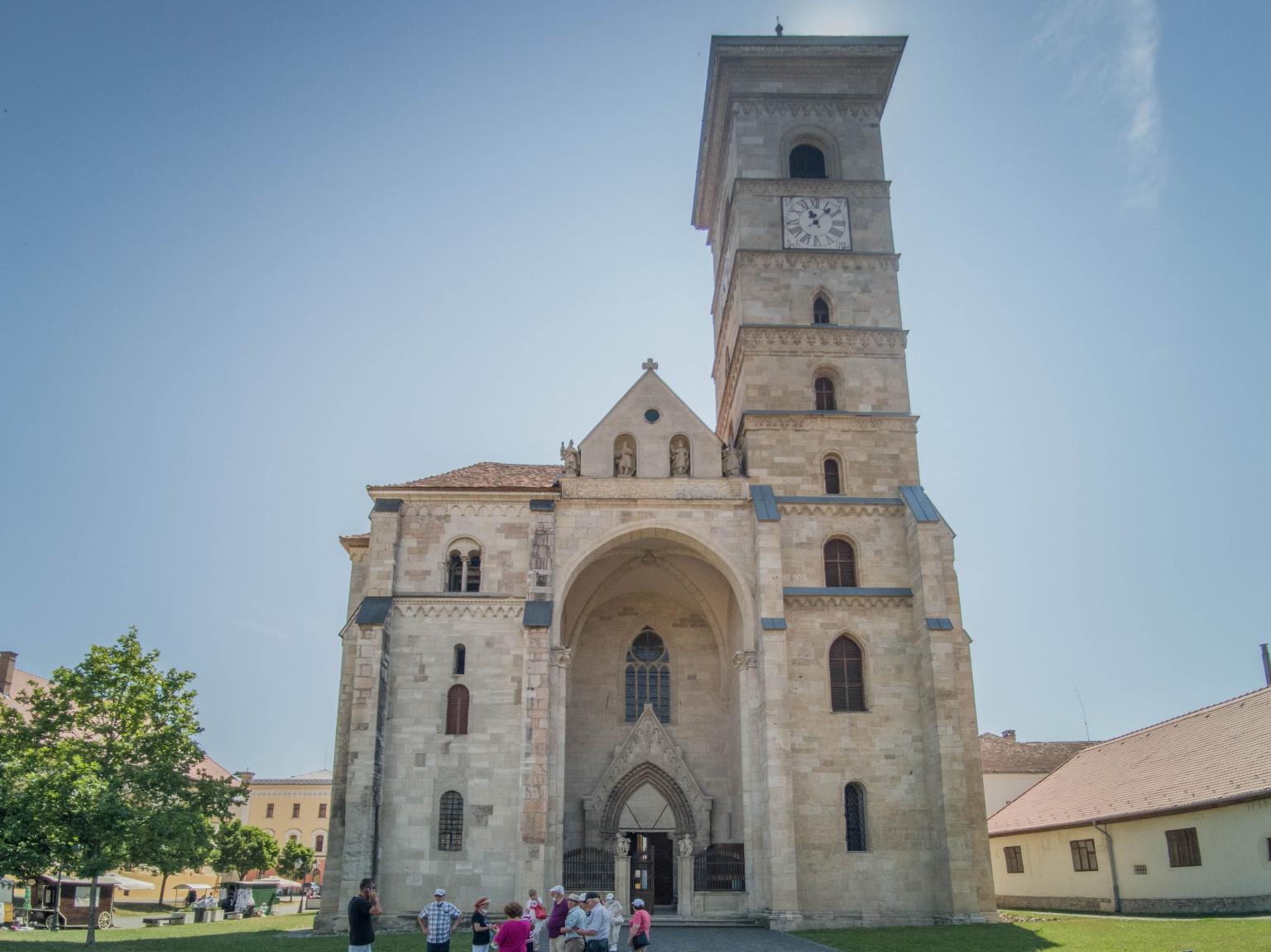 Catedral Catolica Romana With The Largest Iconostasis In The World/