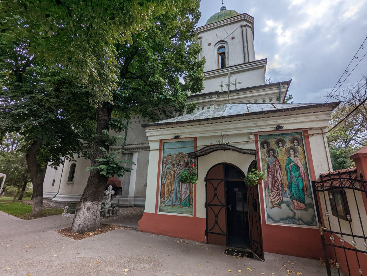 Mănăstirea Sf. Arhangheli-Mantu Galați, Mănăstire in Galați, Galaţi ...